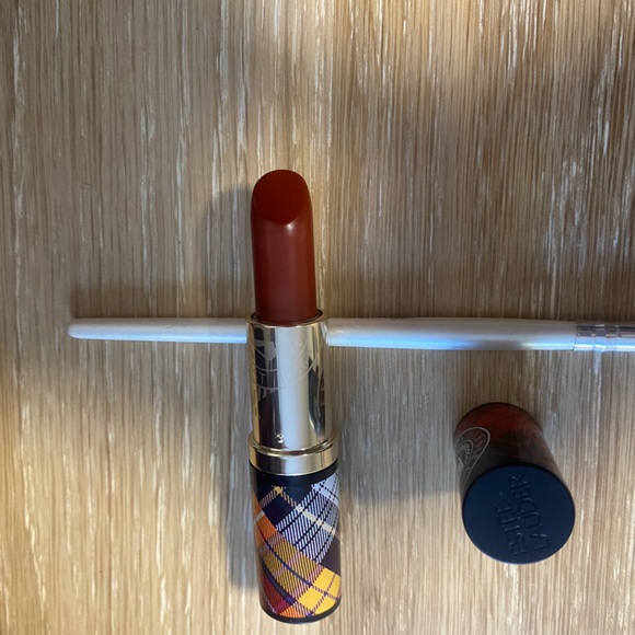 Estee Lauder | Makeup | Este Lauder Pure Color Lipstick In Statement ...